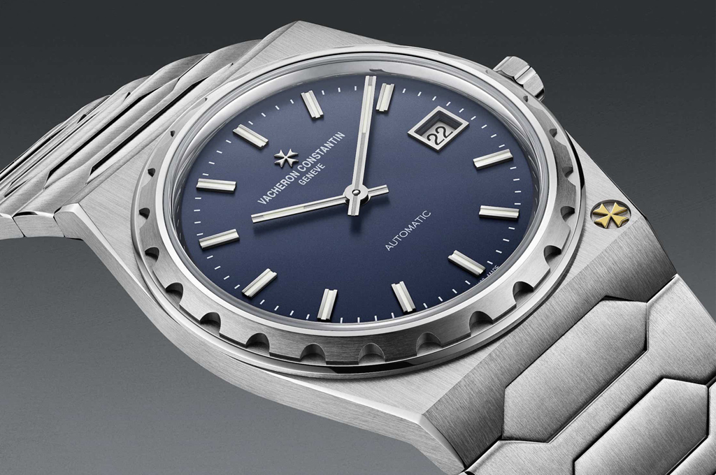 Vacheron-Constantin-introduces-Historiques-222-Stainless-Steel-Watch_EN
